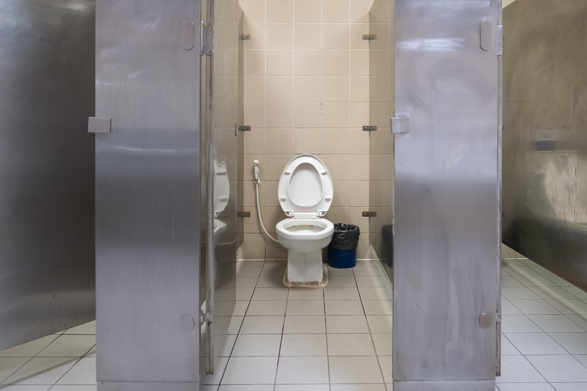 How to Clean Under Bathroom Partitions: Tips to Maintain Bathroom ...